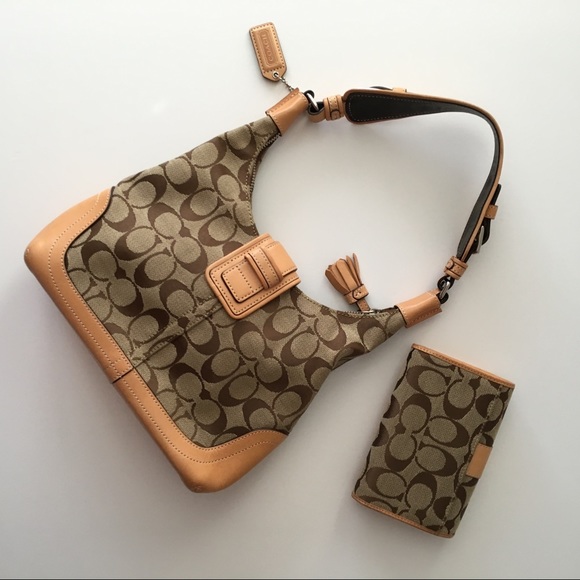 Coach | Bags | Coach Signature Hobo Bag With Wallet | Poshmark